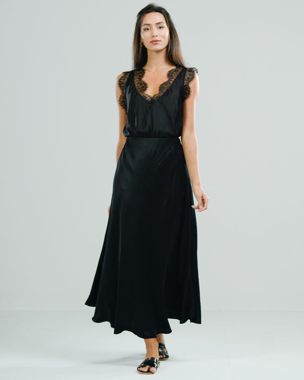 Silks & Satins – JAKI